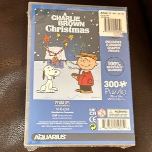 Peanuts | Games | New With Tags Charlie Brown Snoopy Peanuts Christmas ...